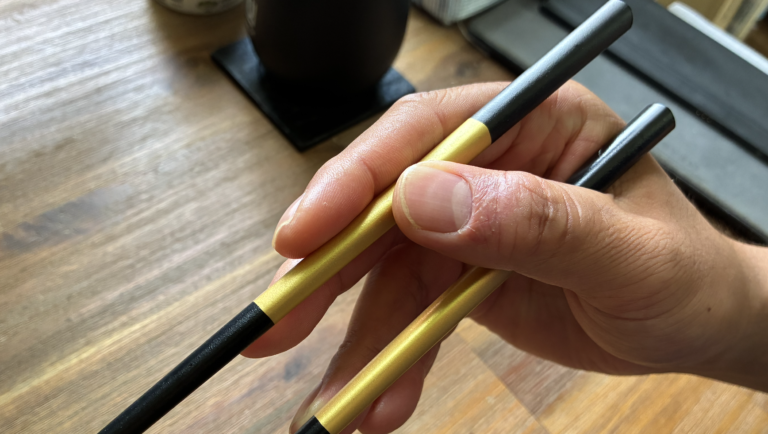 The Do’s and Don’ts of Chopstick Use in Japan | My Sekai Classroom